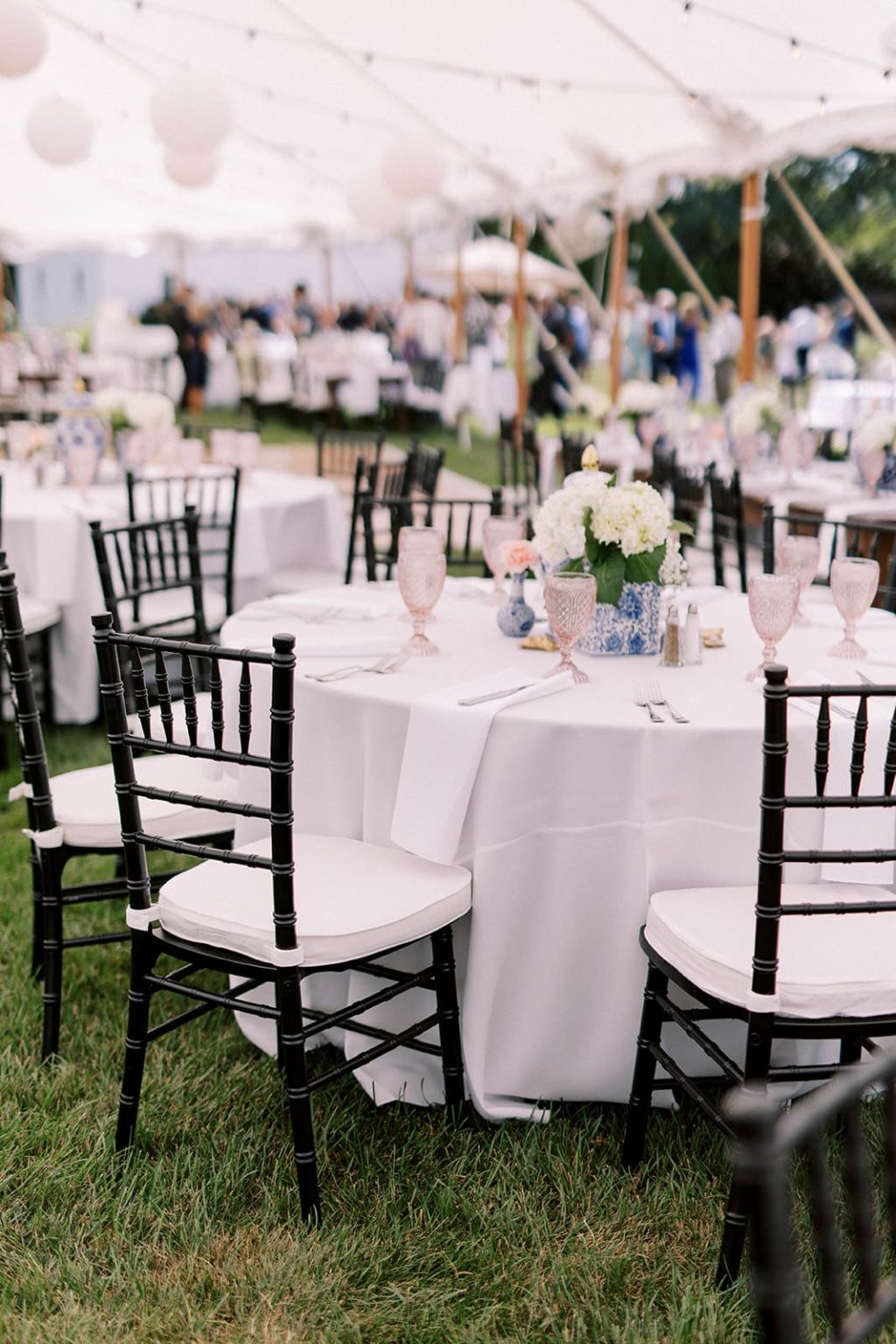 Black Chiavari Chair Rentals | Vancouver Chiavari Chairs